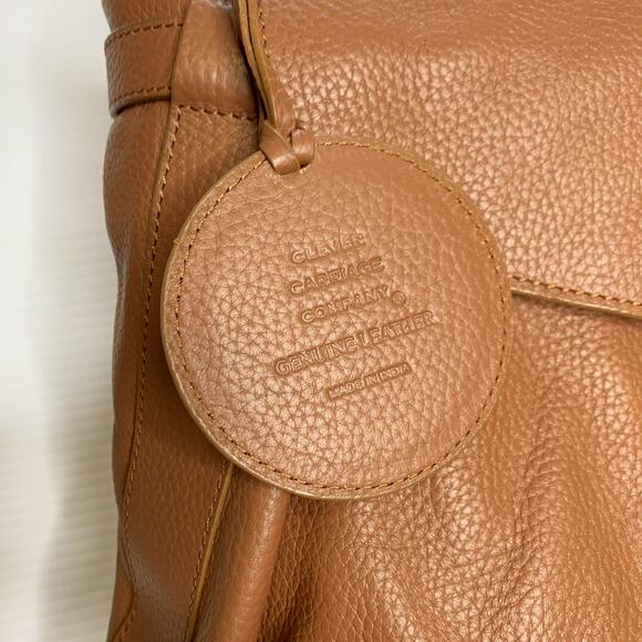 Clever Carriage | Bags | Clever Carriage Company Large Leather Tote ...